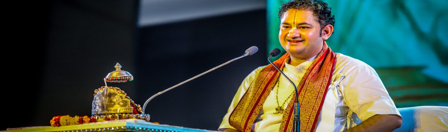 Knowing Sri Pundrik – Shri Pundrik Goswami Ji